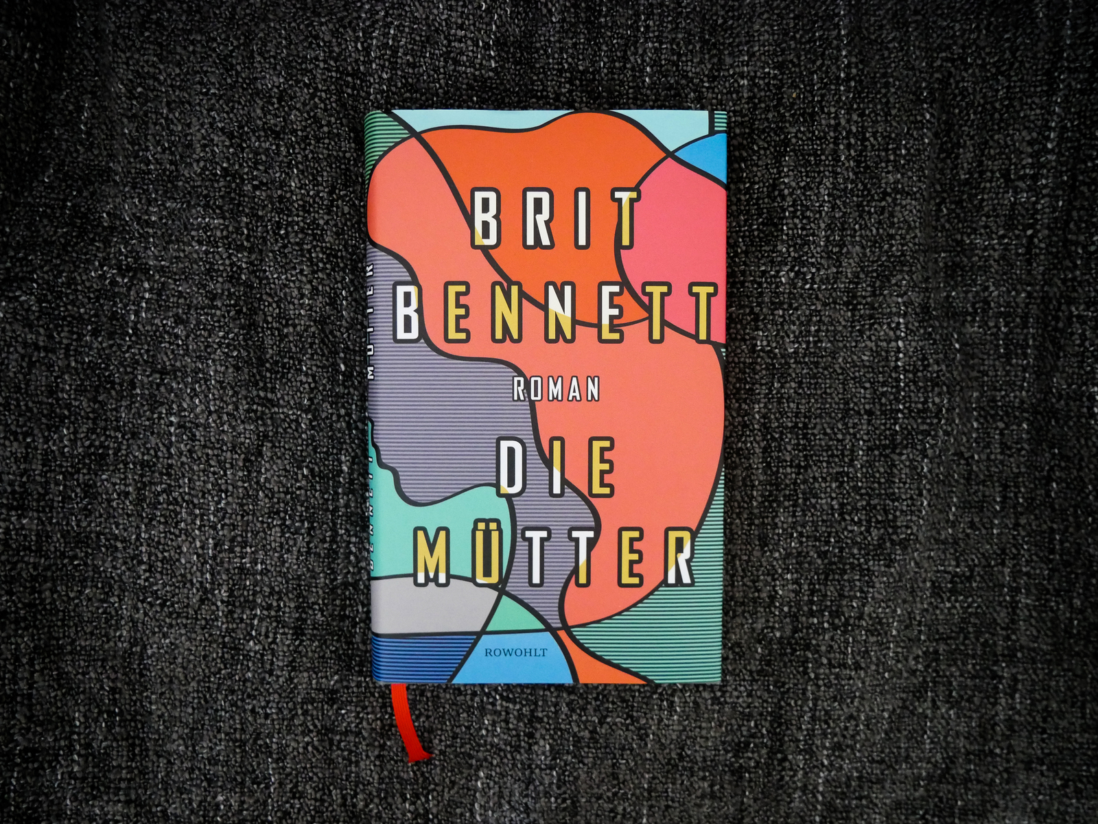 "Die Mütter" von Brit Bennett - Buch & Wort